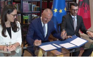 Albania aims to construct oil and gas storage facilities – DTT-NET